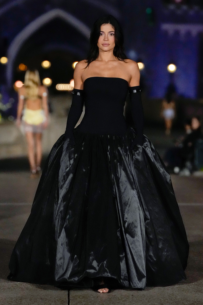 Coperni SS25: A Fairytale Fusion of Fashion and Fantasy at Disneyland ...